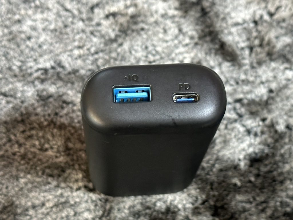 Pin sạc dự phòng Anker PowerCore 10000 PD A1235